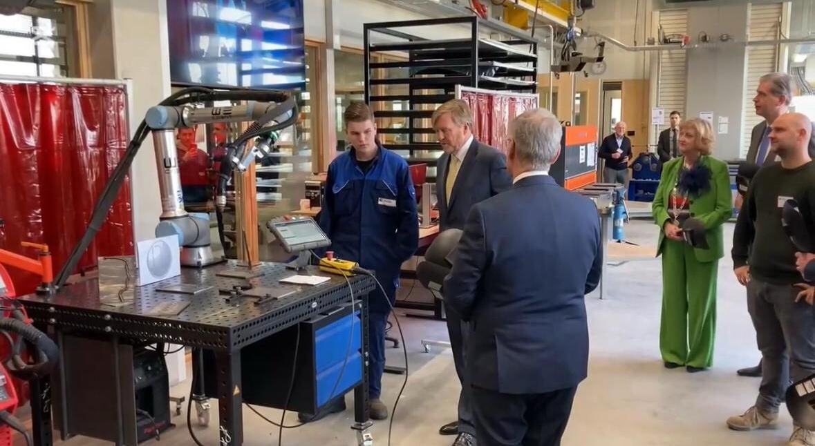 King Willem-Alexander Meets Cobot | WeCobot Welding Solutions